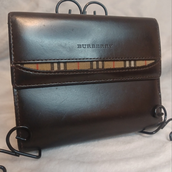 Burberry | Bags | Burberry Double Snap Leather Wallet 5x4x | Poshmark